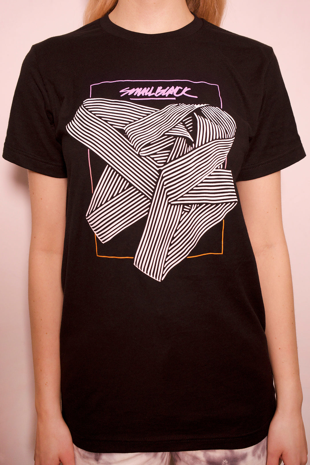 Small Black - Ribbon T-Shirt (BLACK)